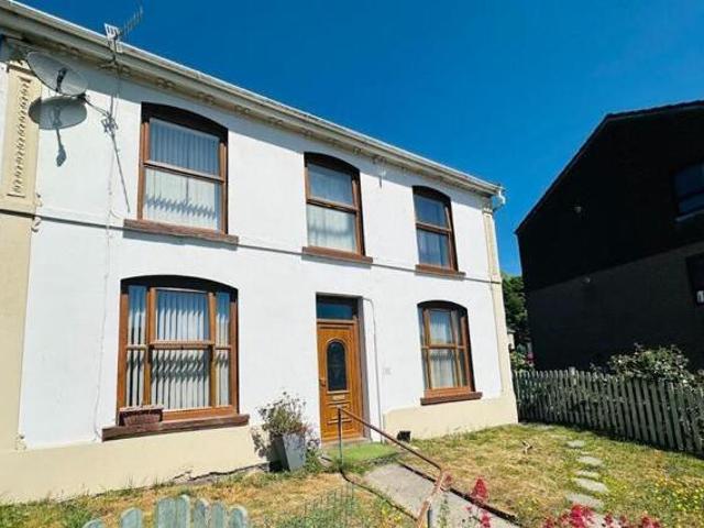 Commercial Street, Ystalyfera, 4 Bedroom Detached