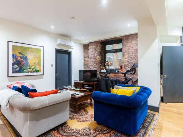 Commercial Street E1, Spitalfields, London, 2 bed flat to rent, £3,000 pcm | PrimeLocation