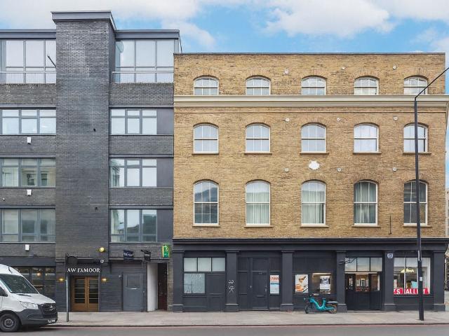 Commercial Street, London E1, 2 bed flat to rent, £2,750 pcm | PrimeLocation