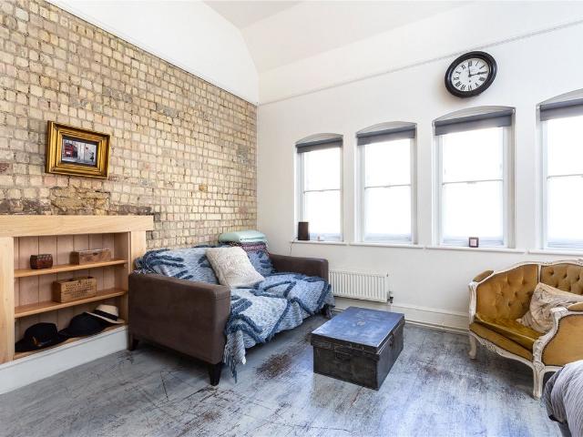Commercial Street, London E1, Studio to rent, £2,100 pcm | PrimeLocation