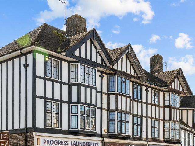 Commercial Square, Haywards Heath RH16, 3 bed flat to rent, £1,575 pcm | PrimeLocation