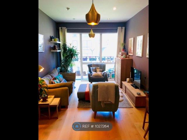 Commercial Wharf, London E8, 1 bed flat to rent, £2,300 pcm | PrimeLocation