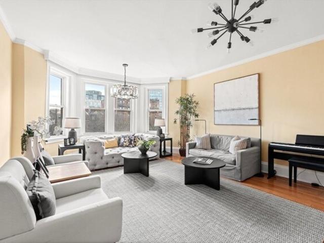 Commonwealth Ave Apt,boston, Condo For Sale