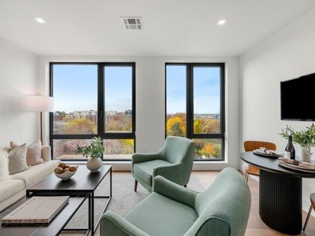 Commonwealth Ave Unit,boston, Condo For Sale