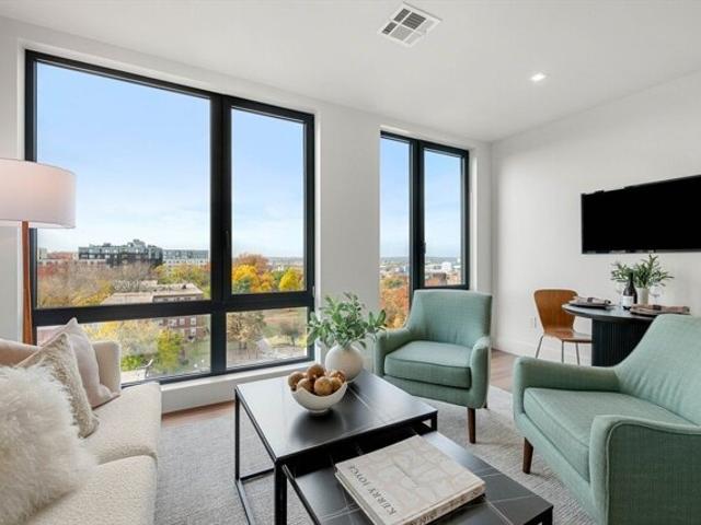 Commonwealth Ave Unit,boston, Condo For Sale