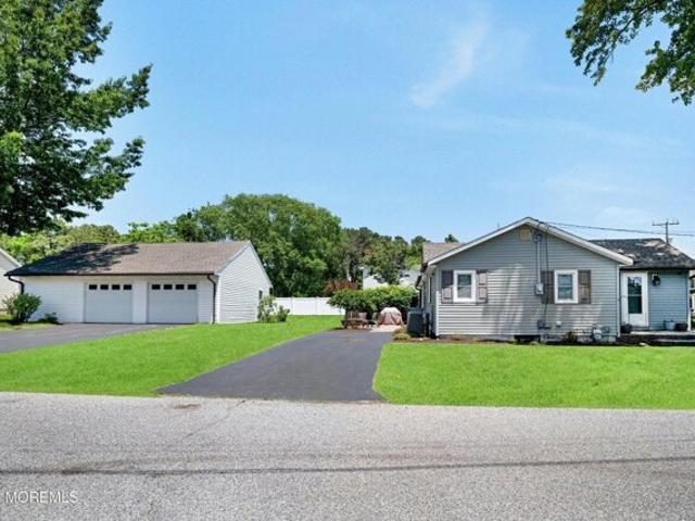 Commonwealth Blvd, Manchester, Home For Sale