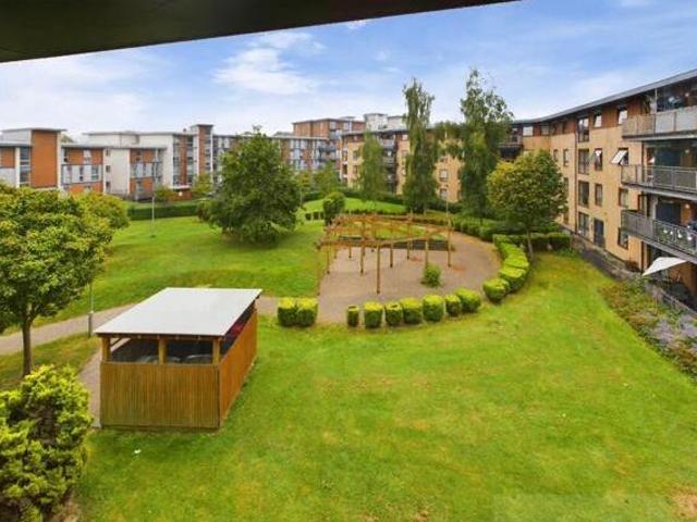 Commonwealth Drive, Howlands Court, 2 Bedroom Apartment