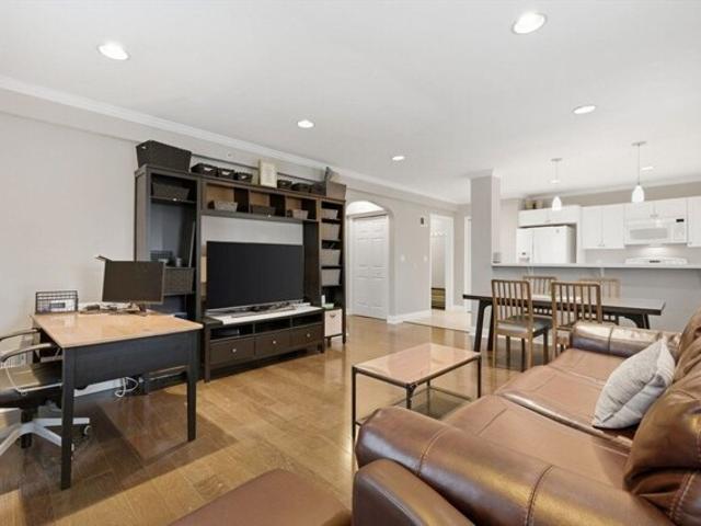 Commonwealth Unit,newton, Condo For Sale