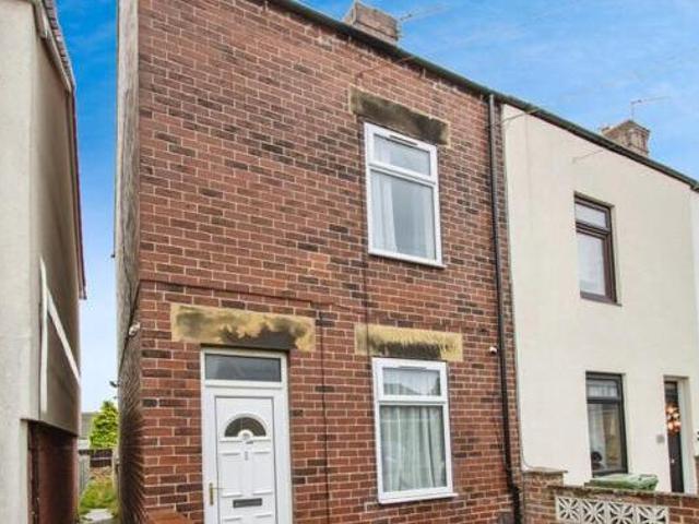 Common Ing Lane, Wakefield, 2 Bedroom Semi detached