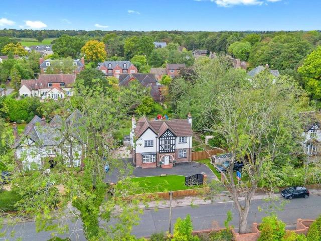 Common Lane, Culcheth WA3, 4 bed detached house to rent, £2,500 pcm | PrimeLocation