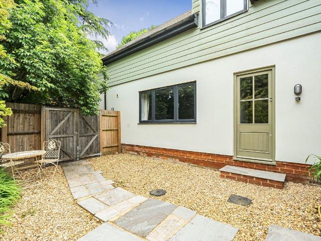 Common Road, Whiteparish, Salisbury SP5, 1 bed flat to rent, £1,100 pcm | PrimeLocation