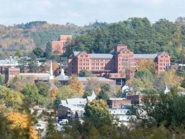 Commons at Mansfield 4 Bedroom Apartment for Rent at 150 North Main Street, Mansfield, PA 16933