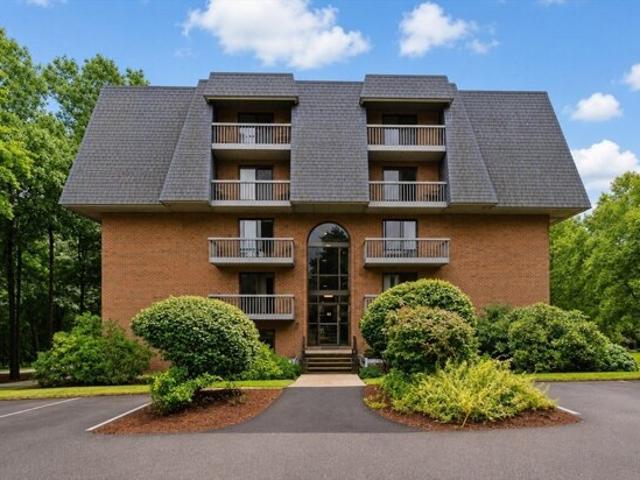 Commons Dr Unit,shrewsbury, Condo For Sale