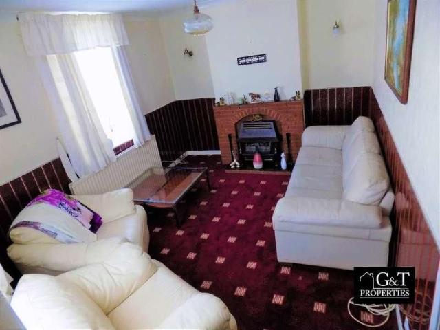 Commonside, Brierley Hill, DY5