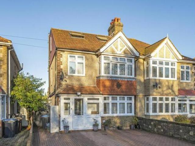 Commonside East, Mitcham, 4 Bedroom Semi detached