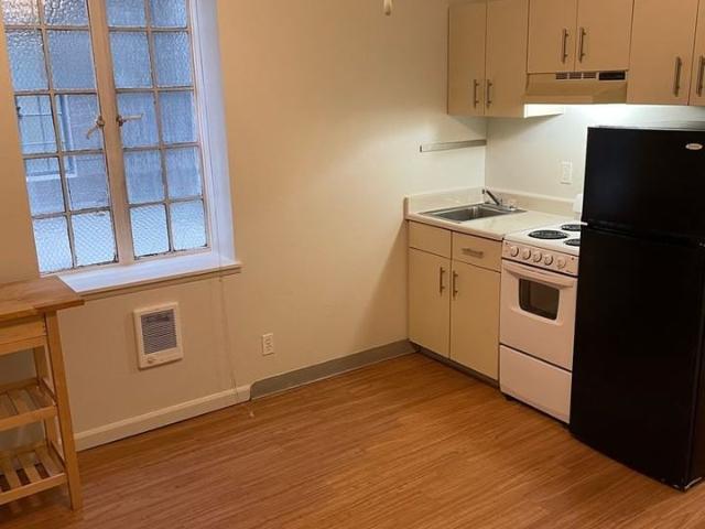 Commodore 1 Bedroom Apartment for Rent at 1615 Sw Morrison St, Portland, OR 97205 Goose Hollow