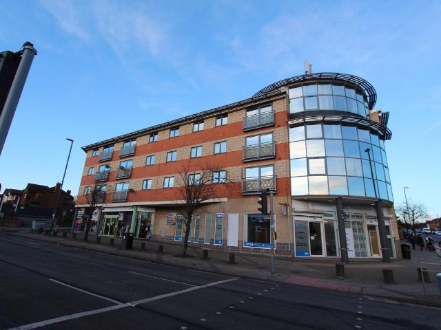 Commodore Court, Aspley, Nottingham NG8, 2 bed flat to rent, £750 pcm | PrimeLocation