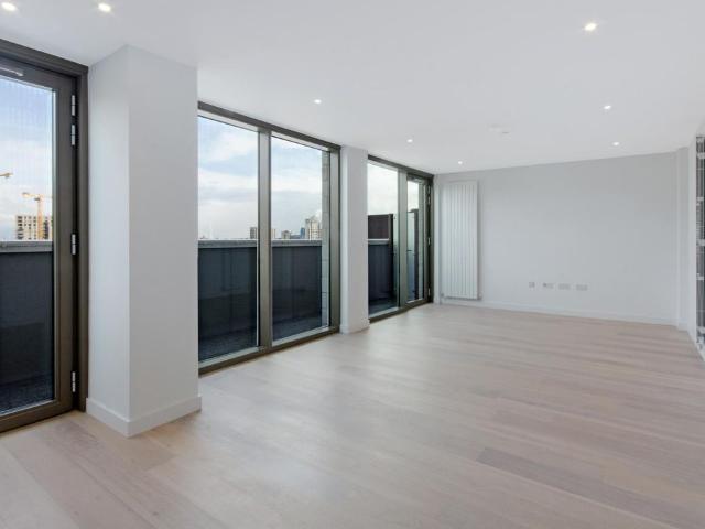 Commodore House, Royal Wharf, London E16, 2 bed flat to rent, £2,900 pcm | PrimeLocation