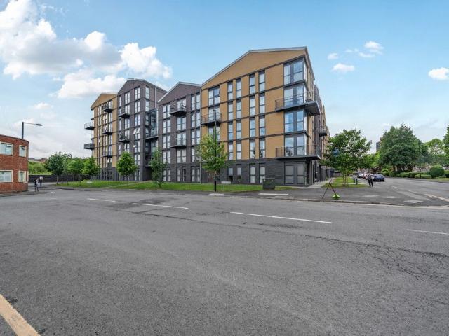 Communication Row, Birmingham, West Midlands B15, 1 bed flat to rent, £1,000 pcm | PrimeLocation