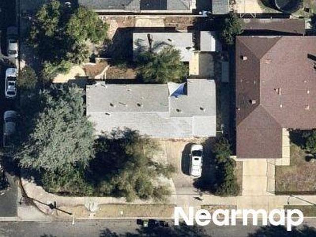 Community St