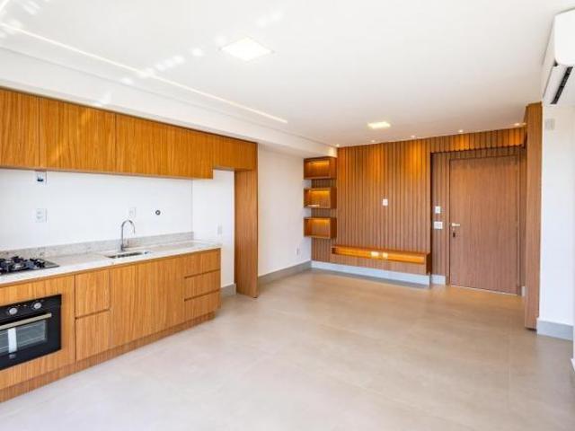Compact Luxury com marcenaria autoral e lazer wellness no Bueno