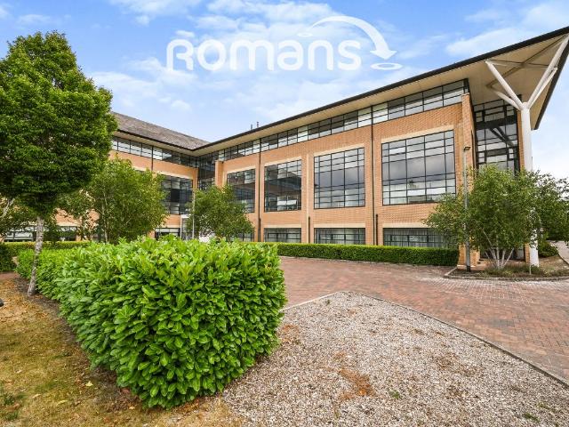 Compass Court, The Boulevard, Cain Road RG12, 2 bed flat to rent, £1,400 pcm | PrimeLocation