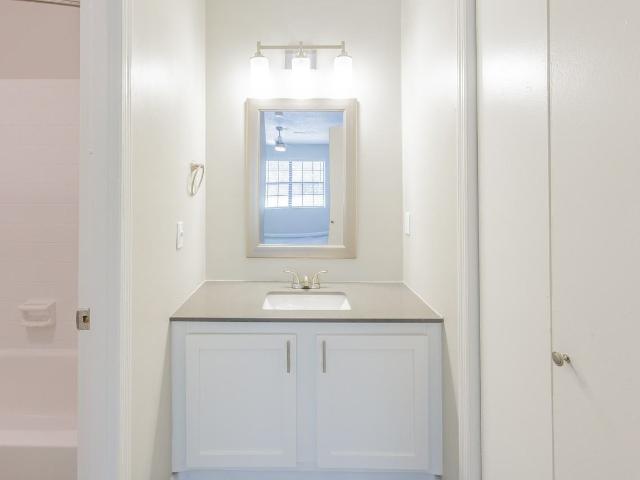 Compass Heights 1 Bedroom Apartment for Rent at 6320 Hixson Pike, Chattanooga, TN 37343 Northgate Big Ridge