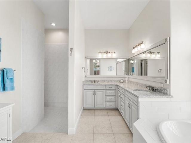 Compass Point Dr, Fort Myers, Home For Sale