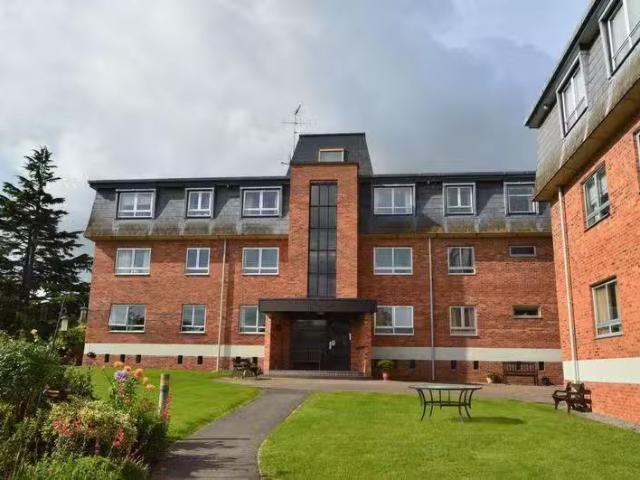 Compass Rise, TAUNTON