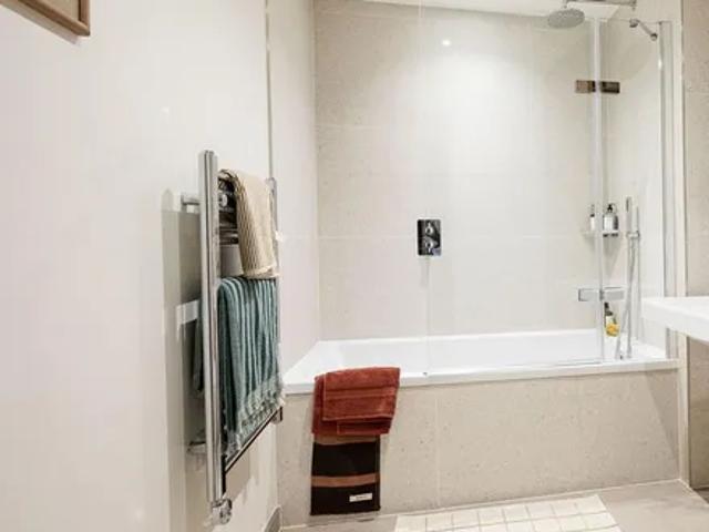 Compass School Southwark, Clements Road, Canada Water, London, SE16 4EE, United Kingdom | 1 bed house for rent #167382845 | Rentberry