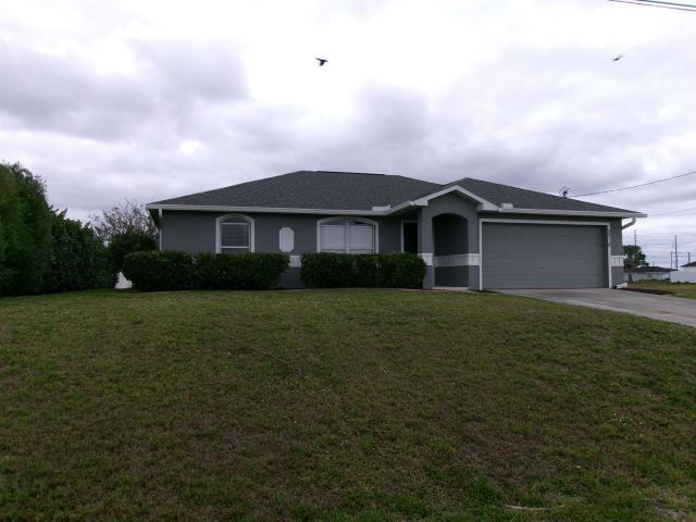 Reduced! Completely Remodeled 3/2/2 off Nelson/Kismet Available Now