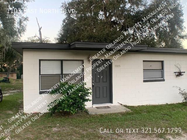 Completely renovated 2/1 duplex in Leesburg