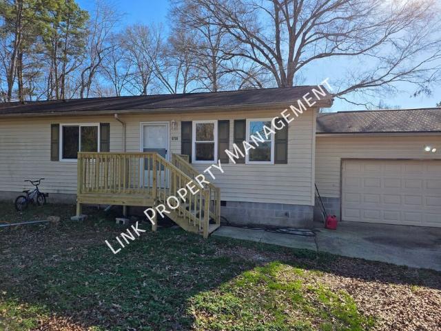 HALF OF JUNE! Renovated 3/2 Duplex Garage WD hookup Harrison