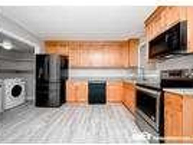 Completely Renovated Townhouse