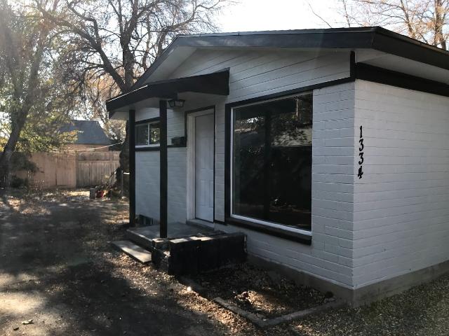 Completely Renovated Duplex!