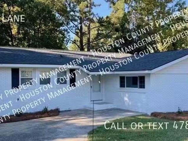 Completely renovated single level home 337 Mary Ln