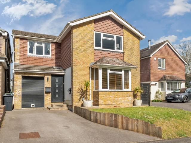 Complins, Holybourne, Alton, Hampshire GU34, 4 bed detached house to rent, £2,700 pcm | PrimeLocation