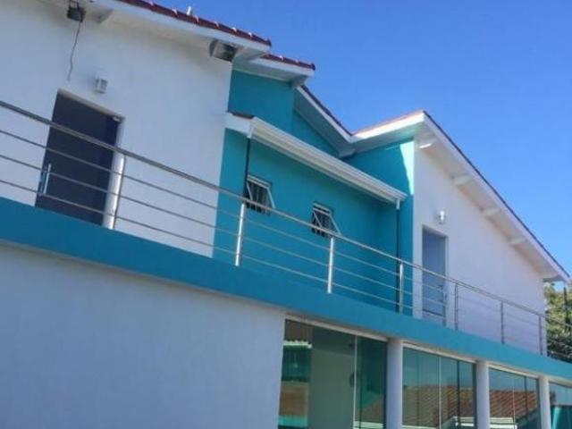 COMPRA CASA CAFEZAL 6 ITUPEVA, 3 SUITES, PISCINA, CAMPO DE FUTEBOL, PROXIMO AO CENTRO DE ITUPEVA
