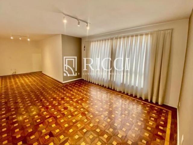 comprar apartamento na Ponta da Praia reformado com 3 dormitorios