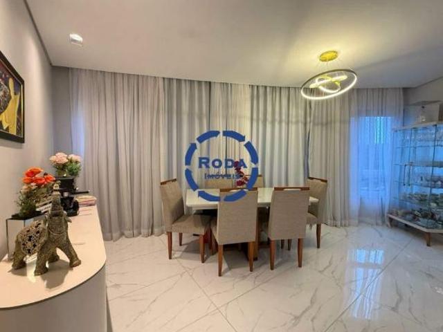 Comprar apartamento amplo a 1 quadra do mar com 164 m2 e 3 quartos