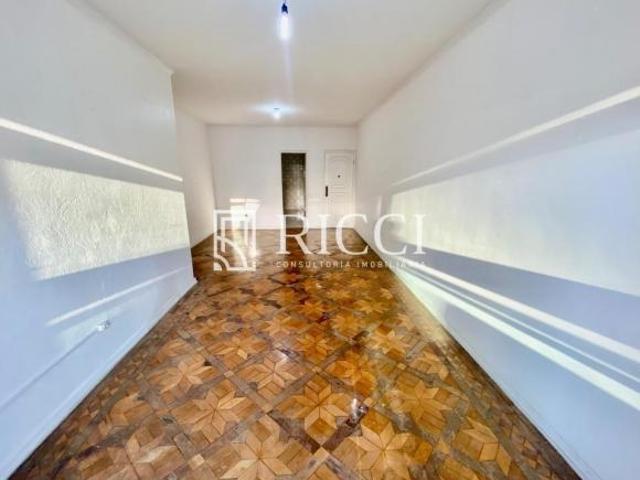 comprar apartamento Ponta da Praia amplo com 3 dormitorios