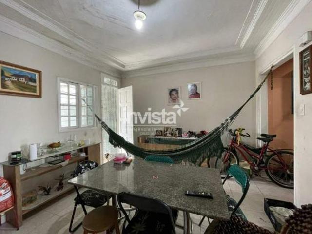 Comprar casa de 3 dormitórios na Vila Mathias em Santos