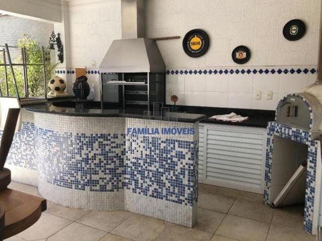 Comprar casa sobrado 4 dormitórios piscina Campo Grande em Santos