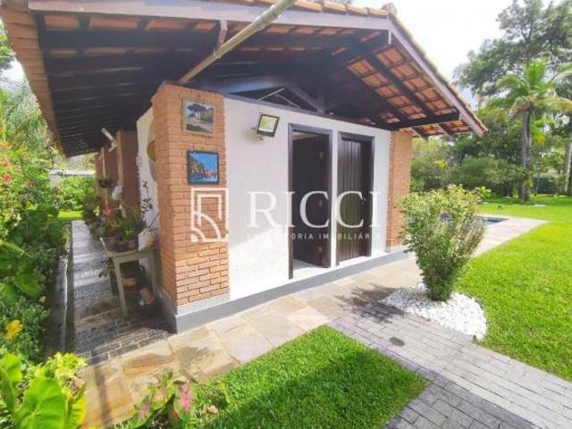 COMPRAR LINDA CASA 3 DORMITÓRIOS 1 SUÍTE NA PRAIA DE PERNAMBUCO !