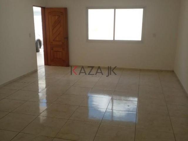 Comprar/vendo: Casa térrea à venda no Bela Vista, Jundiaí SP com 3 dormitórios 1 suíte, wc social