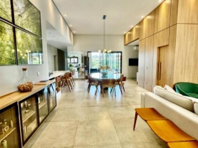 Comprar/vendo Casa a venda, térrea no condomínio de alto padrão Reserva da Serra em Jundiaí, SP com