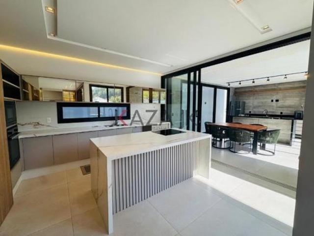 Comprar/vendo: Casa sobrado a venda no condomínio de alto padrão Brisas do Lago Jundiaí, SP. Projet