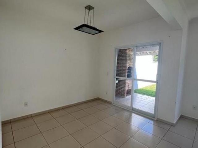 Comprar/vendo: Casa sobrado esquina a venda no Chácara das Palmeiras Imperiais, Medeiros, Jundiaí