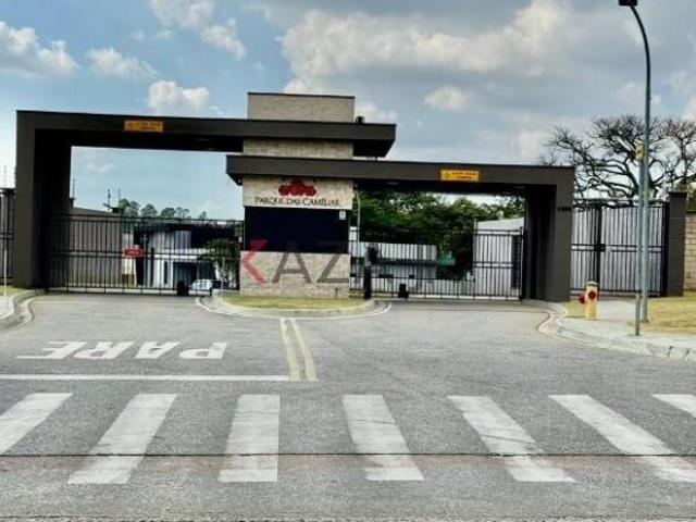 Comprar/vendo: Terreno a venda com 390m², plano, no condomínio de alto padrão Parque das Camelias, J