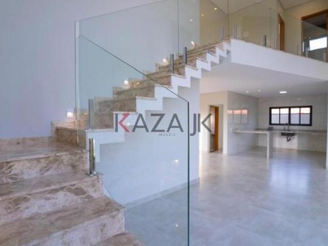 Comprar/vendo/alugo: Casa sobrado alto padrão para venda/ locação no condomínio Villagio Azzure, Jac
